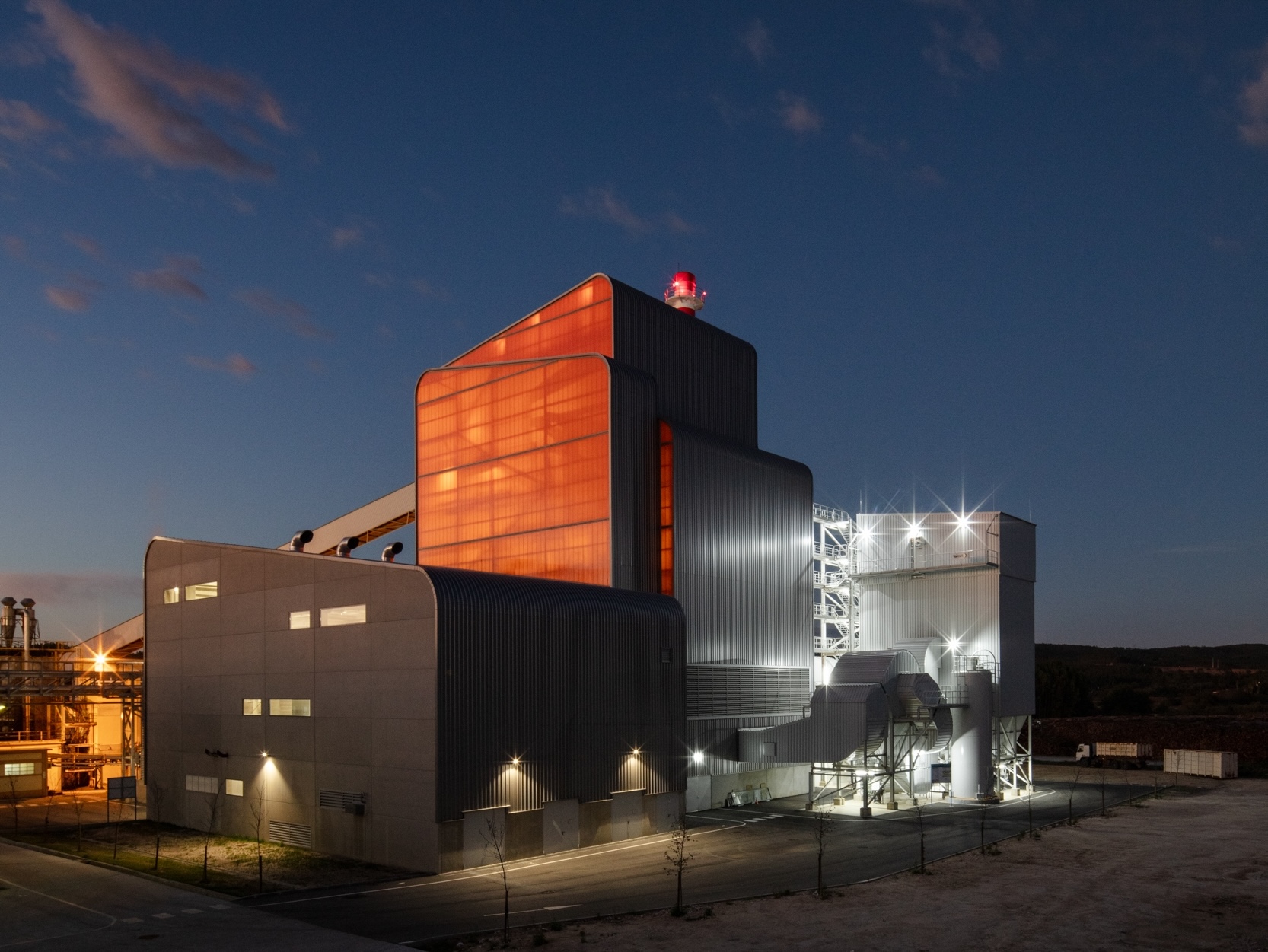 Altri pagou mais de 50 milhões para ir às compras na Suíça e em Espanha ...