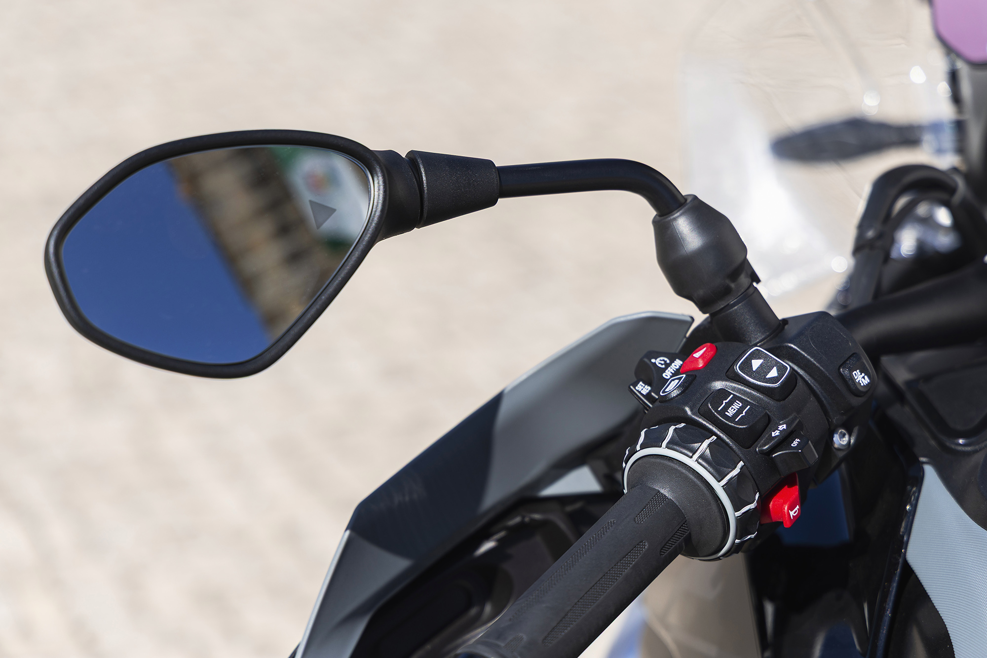 BMW R1300 GS Triple Black: parafernália tecnológica em duas rodas – ECO