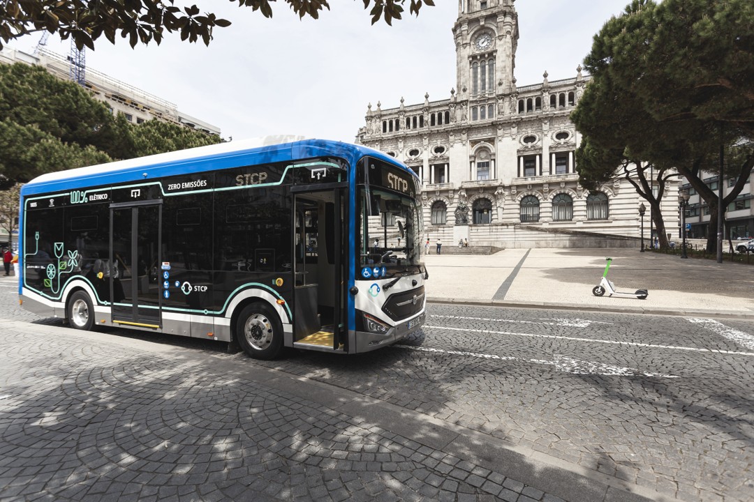 STCP lucra três milhões com 72 milhões de passageiros. Veículos andam a ...